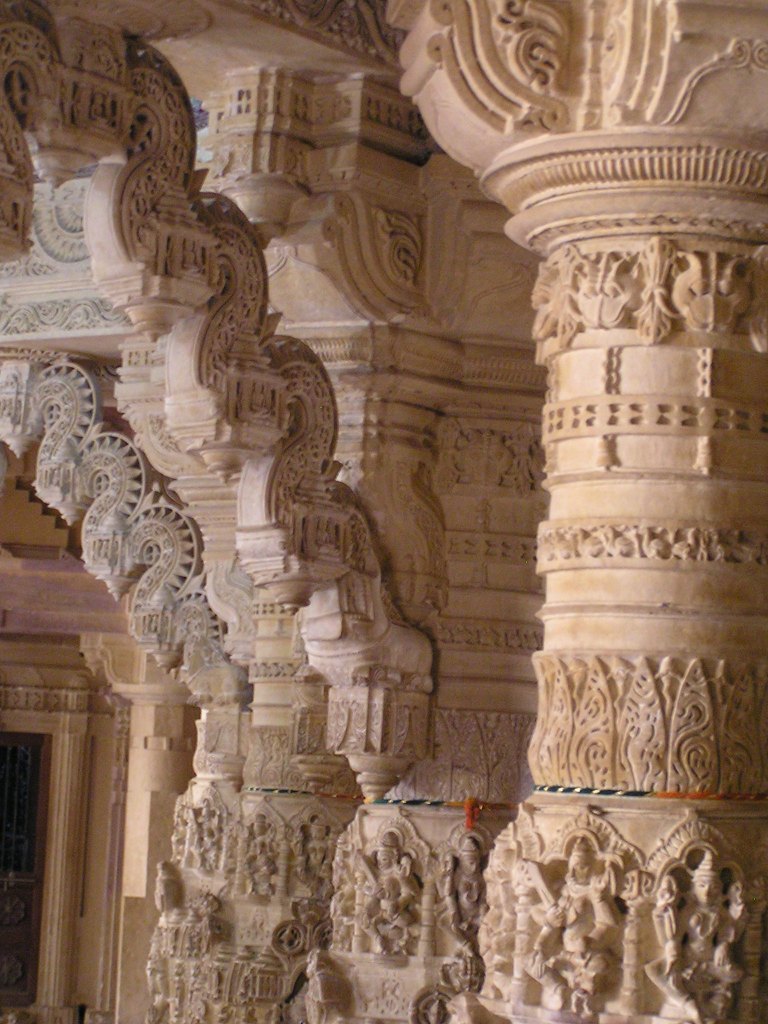 Brackets and Corbels :Temples and Forts – Astonishing India