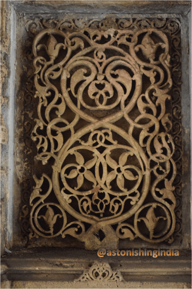 Adalaj Vav: An Illustration of Love and Religious Tolerance ...