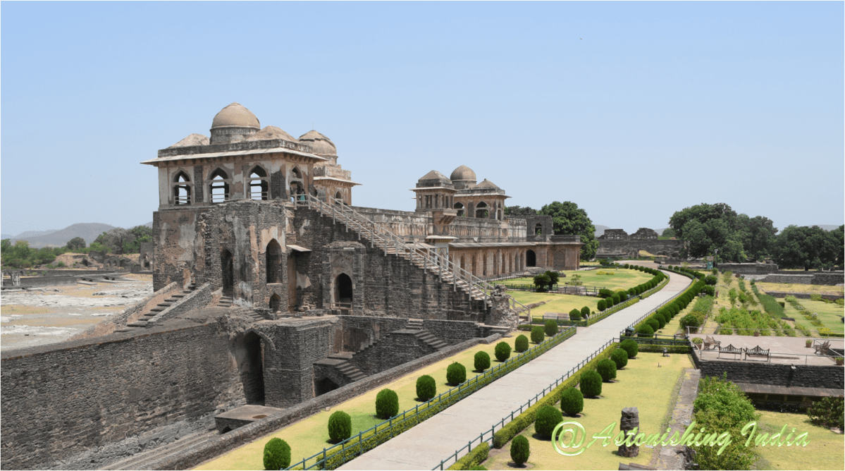 Ruins Of Mandu – Astonishing India
